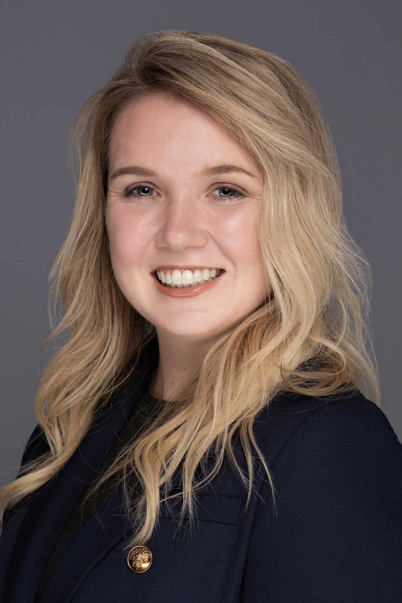 Contact our Headshot Studio | Hawaii Headshot Photos in Honolulu